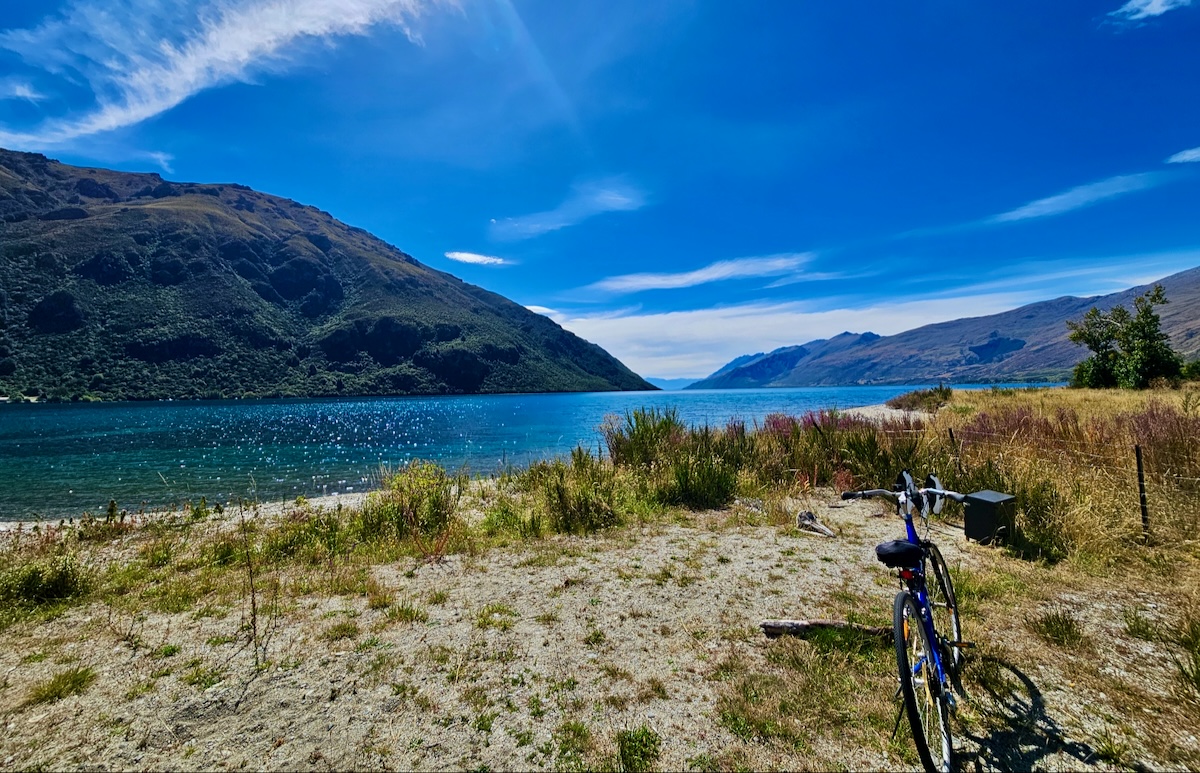 Kingston Lake View by Bike - Mel On The Go